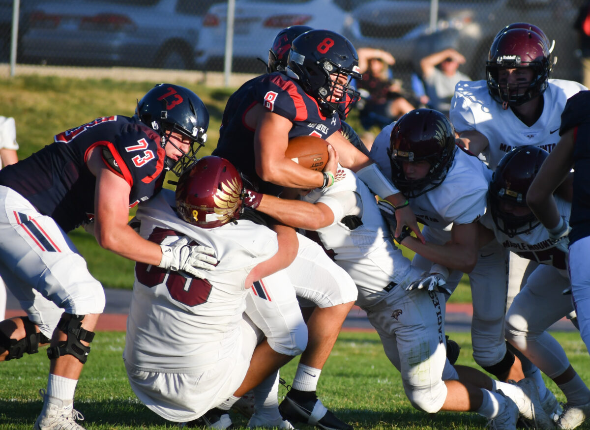 Teammate fighting cancer inspires Maple Mountain football to win at ...